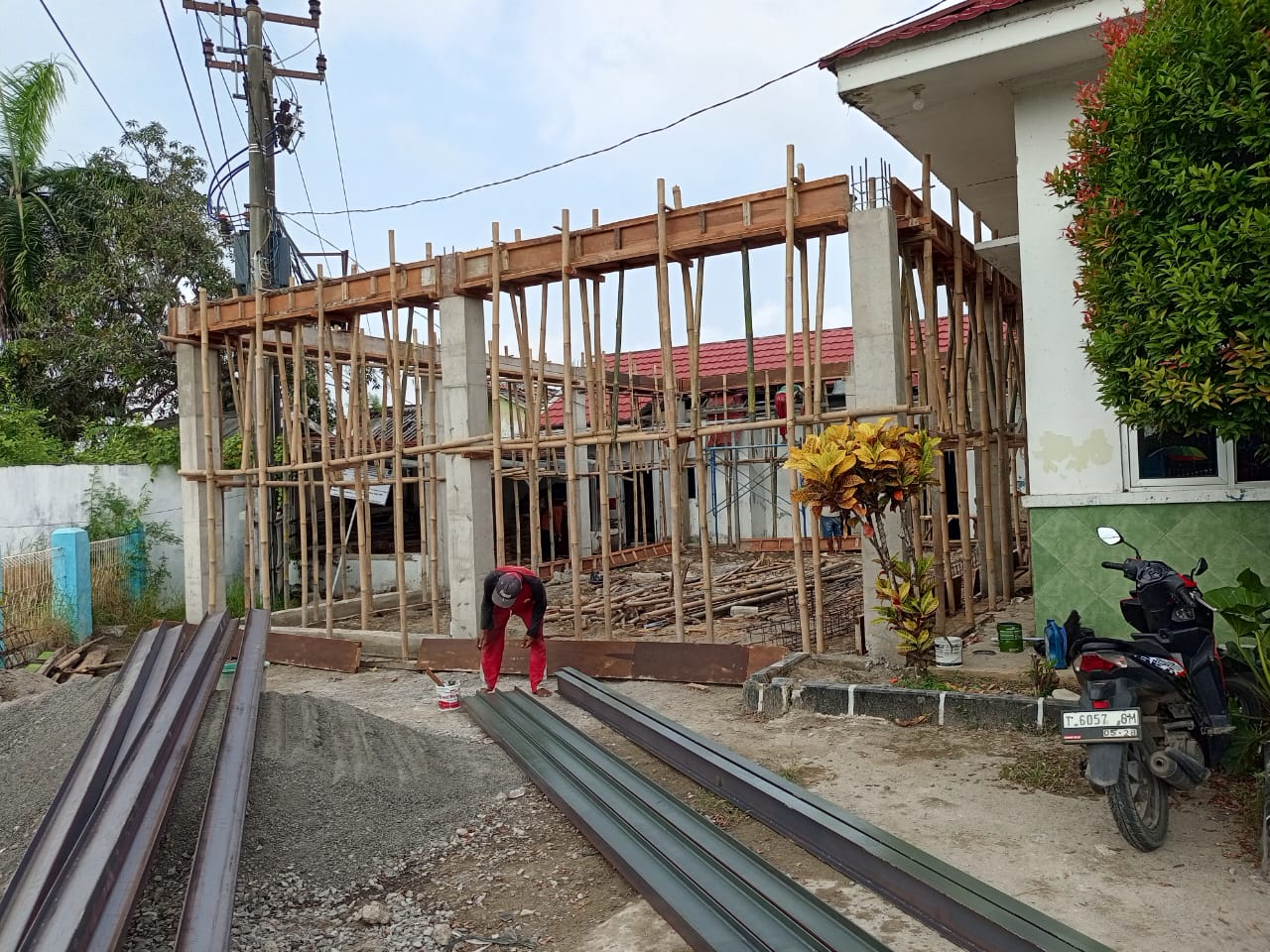 Desa Teluk Ambulu Perkuat Ketahanan Pangan Dan Infrakstruktur Menggarap ...